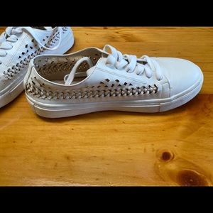 Sam Edelman | Shoes | Sam Edelman White Leather Sneakers | Poshmark